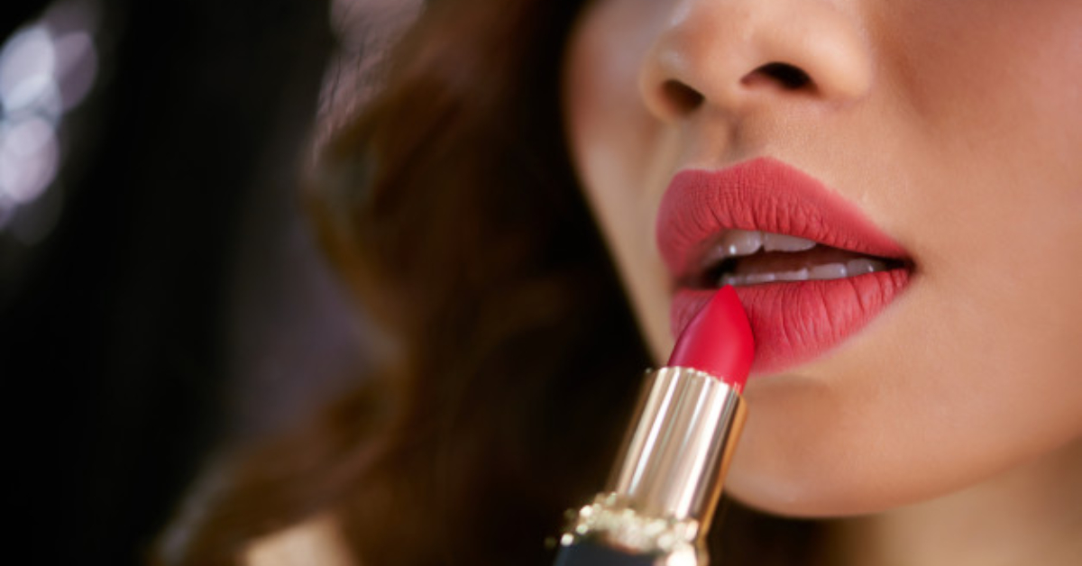 Colores de labios ideales para morenas: realza el poder de tu sonrisa