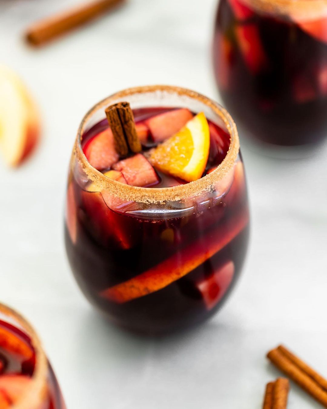 Cómo preparar sangría casera de manzana para el otoño